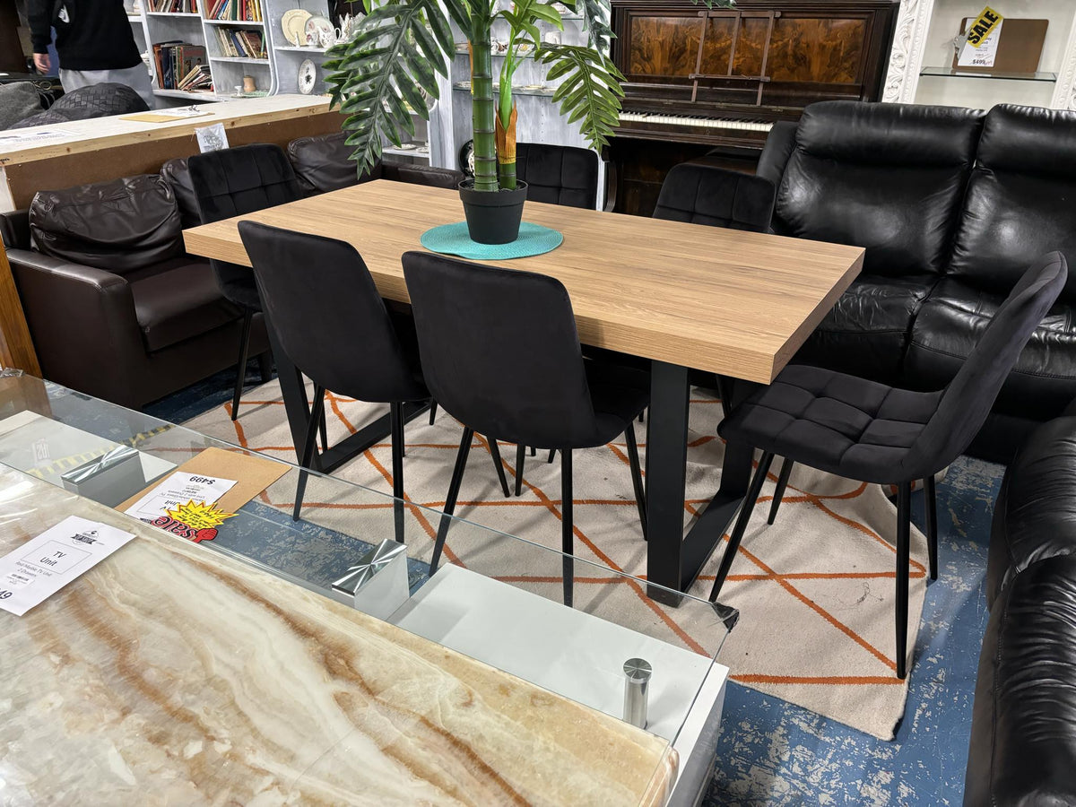 Bright Dining Table With 6 Chicago Dining Chairs NEW!!! 52179 ...